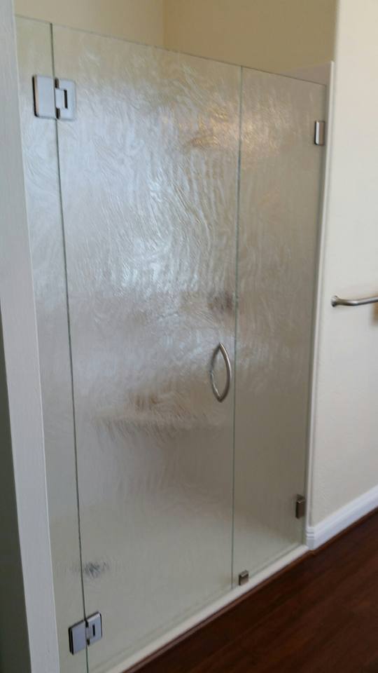 Custom Frameless Shower Enclosures and Shower Doors