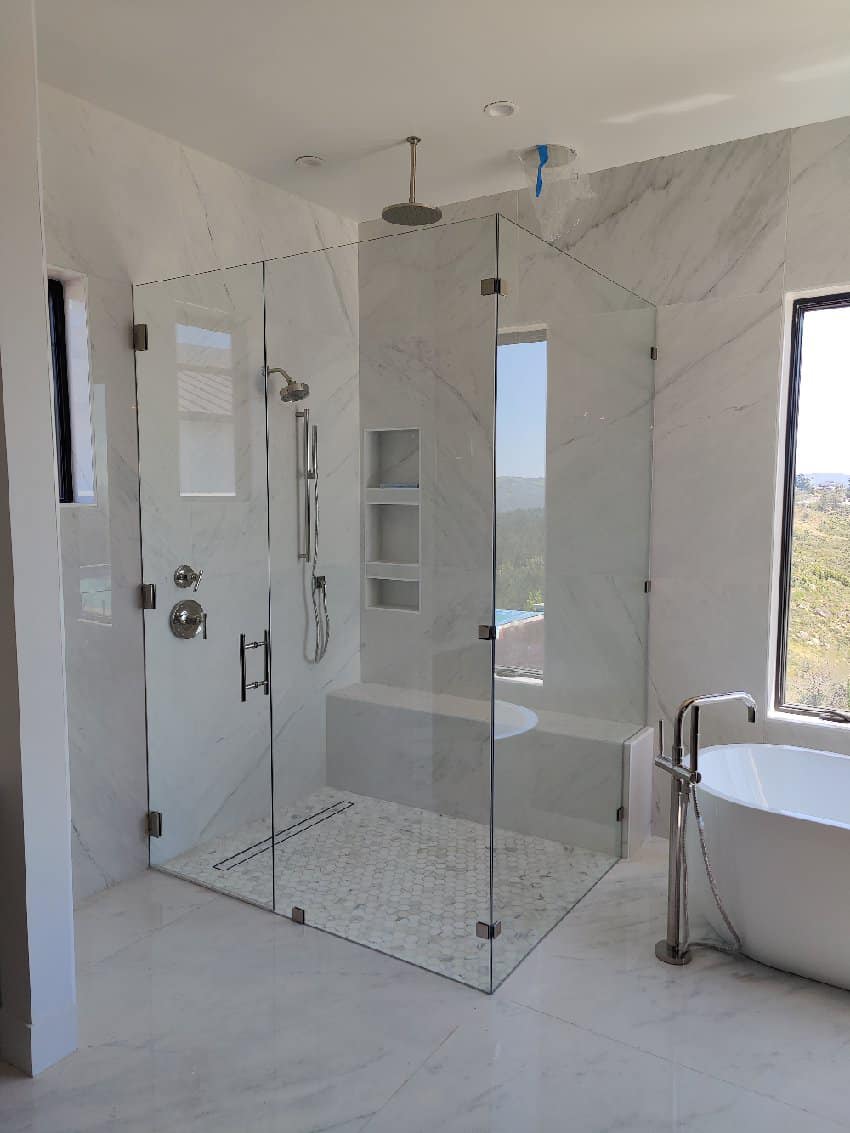 Curbless Showers: Accessibility & Aesthetics